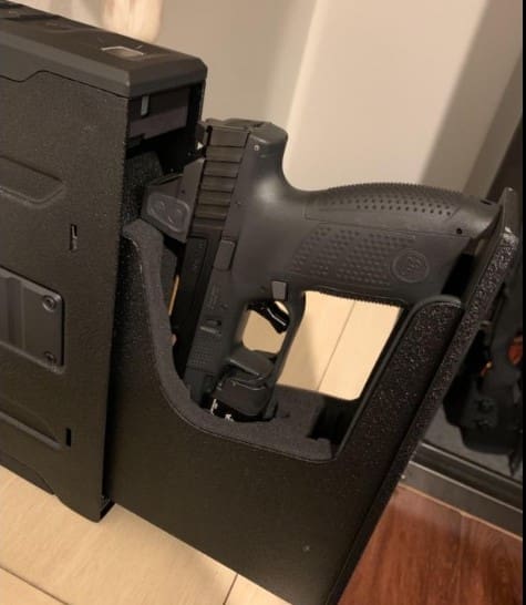 Vaultek SR20i Pistol Safe Review - Is It Worth It? - WWW.EXOCTACTICAL.COM